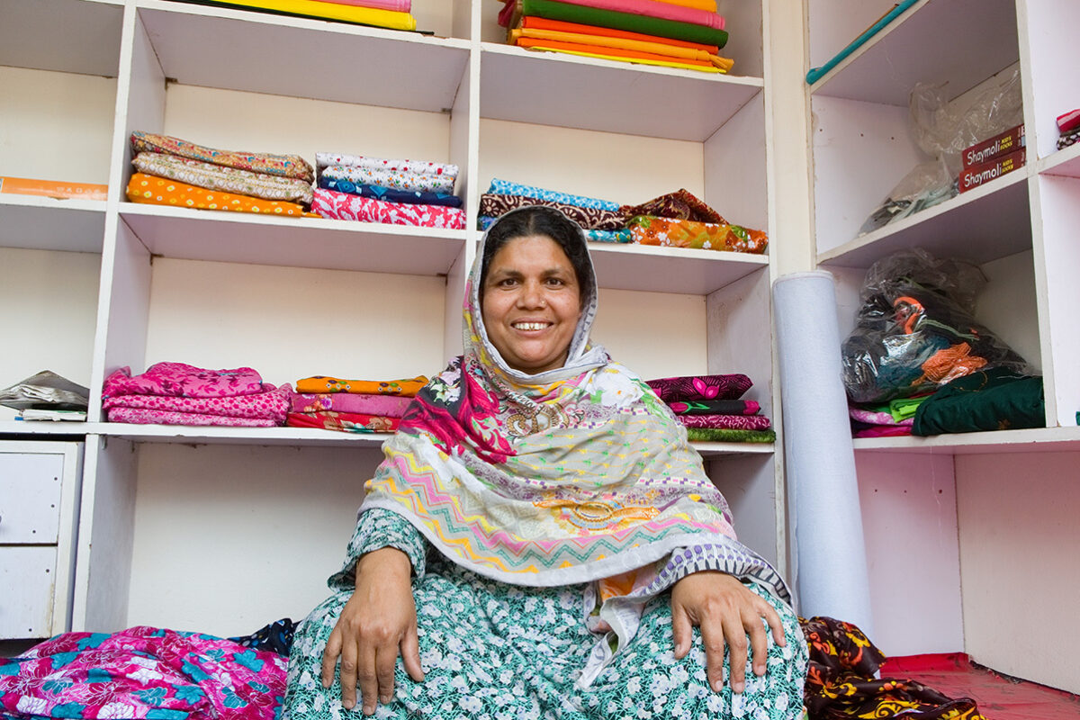 iDE | Powering entrepreneurs to end poverty for forty years.